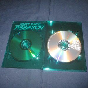 Paramount | Media | Star Trek Voyager The Complete Sixth Season Dvd 204 ...